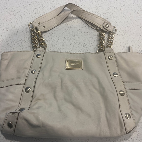 Michael Kors | Bags | Michael Kors Cream Leather Bag | Poshmark